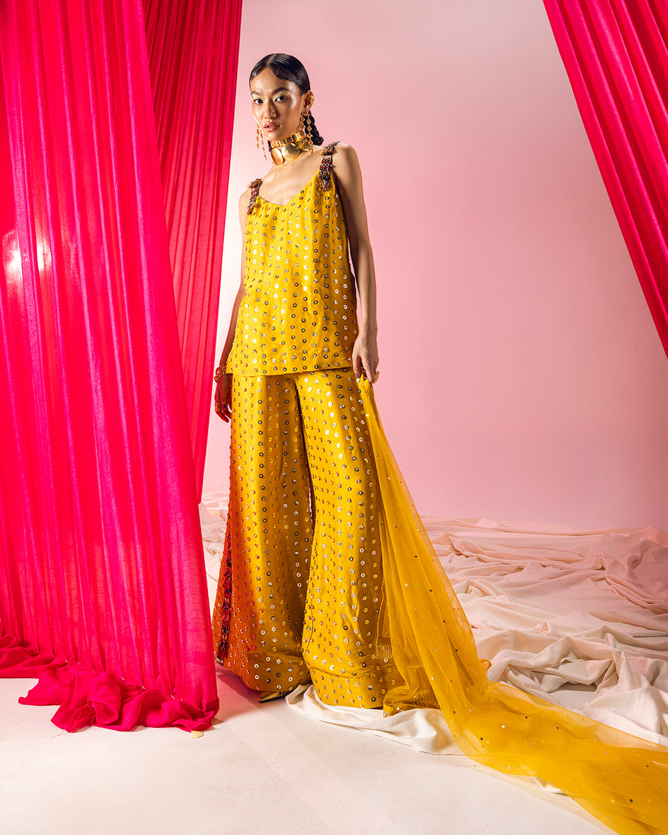 Mustard Kurati With Pant And Dupatta – NEZO